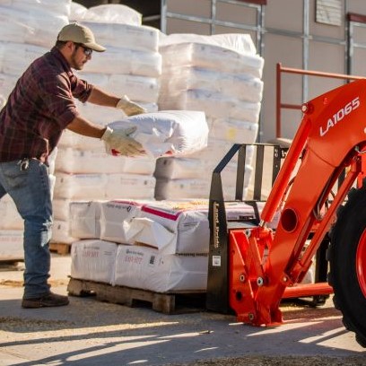 Land Pride PFL2042 2000lb 42" Pallet Forks - Ravenscraft Implement, Inc.
